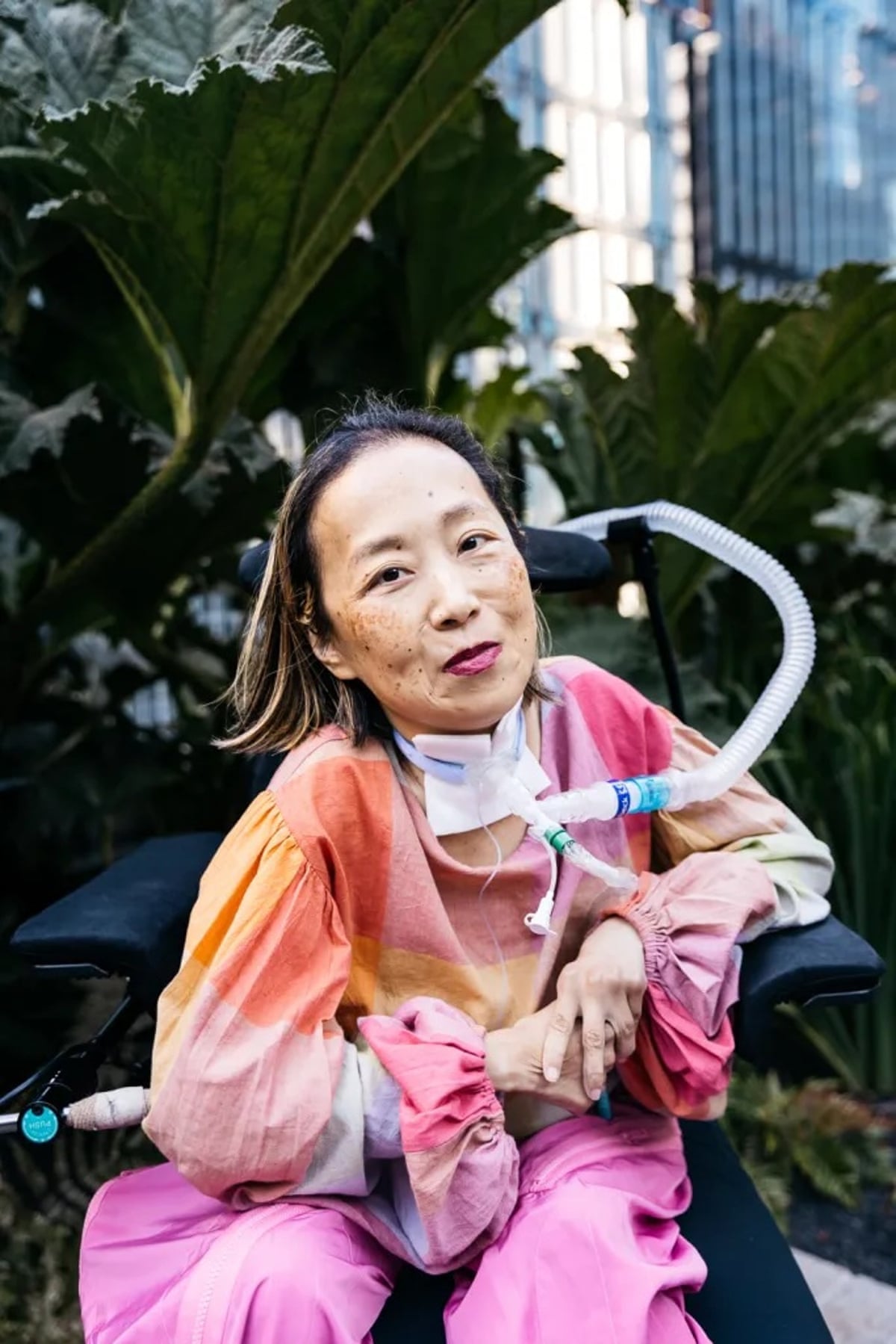 Alice Wong, scriitoare și activistă pentru drepturile persoanelor cu ...