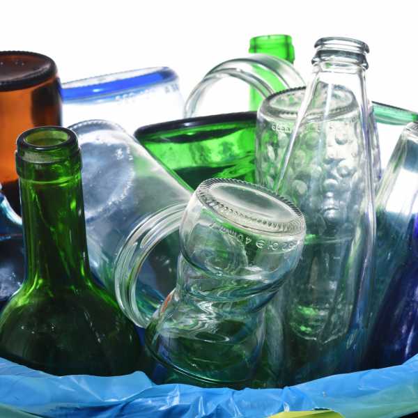 Producătorii de ambalaje ar putea avea noi obligații privind sticla și ...