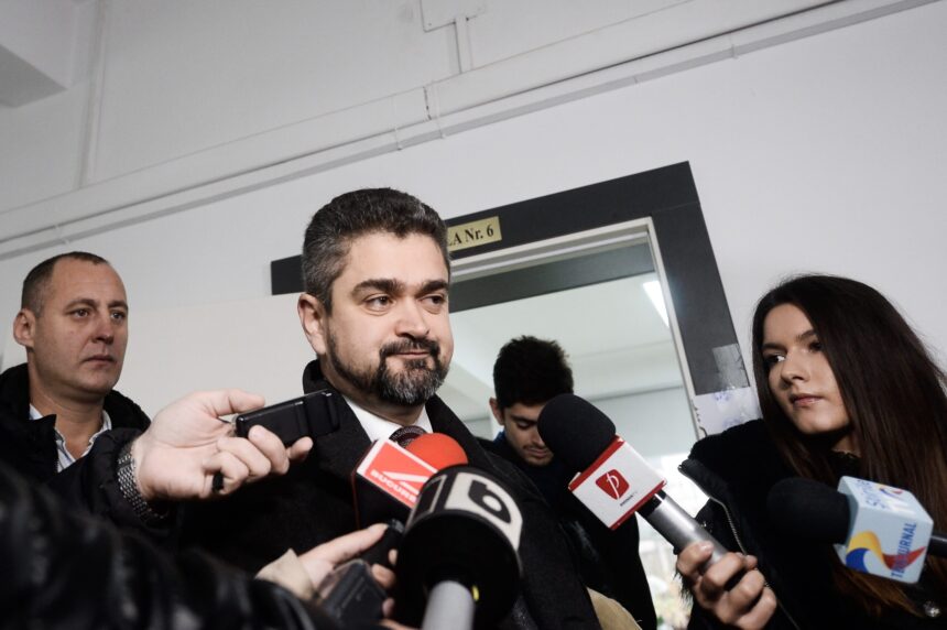 Theodor Paleologu, reacție după amenda bărbatului care a afișat mesajul ...