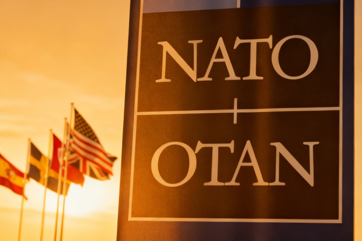 NATO lansează oficial o misiune în Arctica - AtlasNews